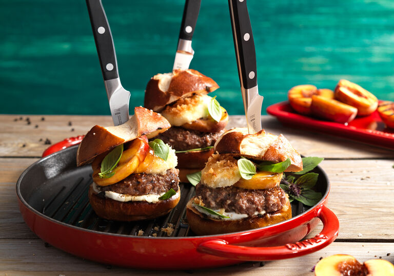 Recipe for a delicious Peach Burger | ZWILLING.COM