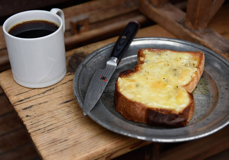 Recipe for a delicious Honey and Blue Cheese Toast | ZWILLING.COM