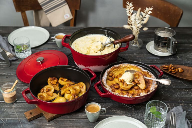 Recipe for a delicious Dutch Baby (Cake) With Vanilla Ice Cream ...