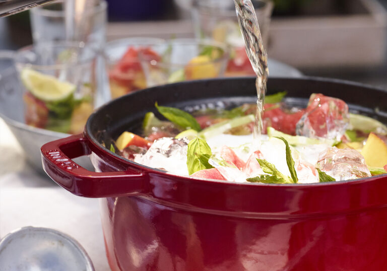 Recipe for a delicious Summer Fruit Punch | ZWILLING.COM