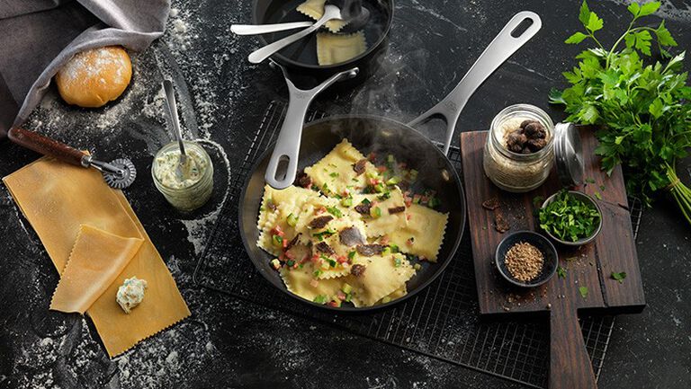 RAVIOLI MED SQUASH, BACON OG FRISK TRØFFEL | ZWILLING