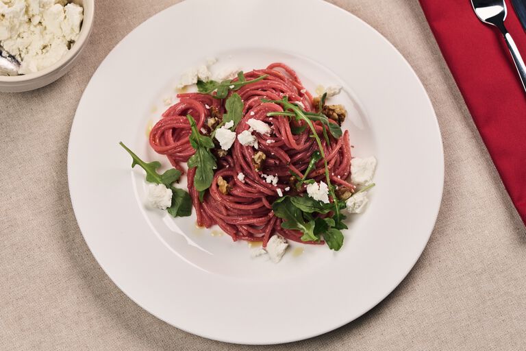 Spaghetti med rödbetspesto och feta | ZWILLING.COM
