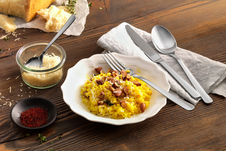 Risotto de azafrán con almendras y tomillo | ZWILLING