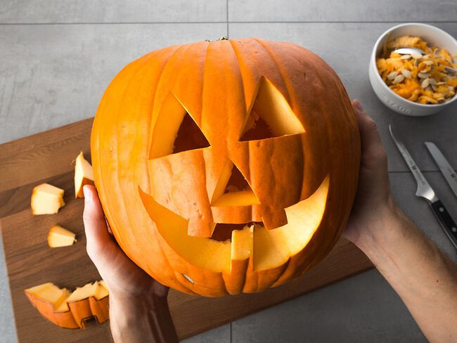 Su Plantilla para Esculpir Calabazas de Halloween | ZWILLING.COM