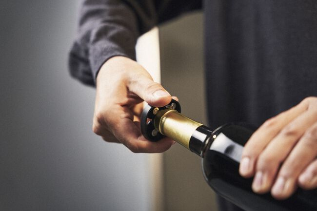 Abrir correctamente una botella de vino | ZWILLING.COM