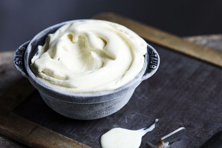 Crème glacée à la vanille à la turbine à glace, recette STAUB | ZWILLING