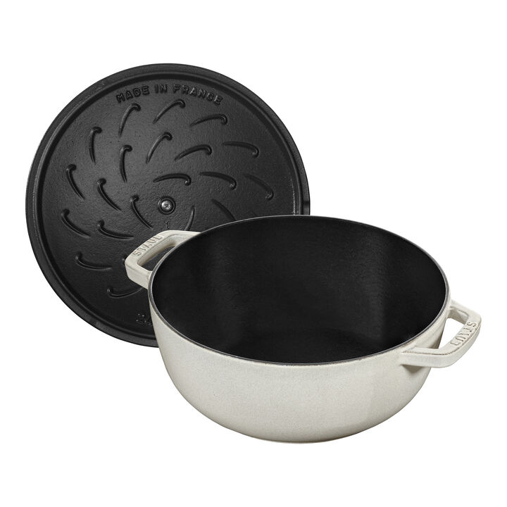 Buy Staub La Cocotte French oven snowflake | ZWILLING.COM