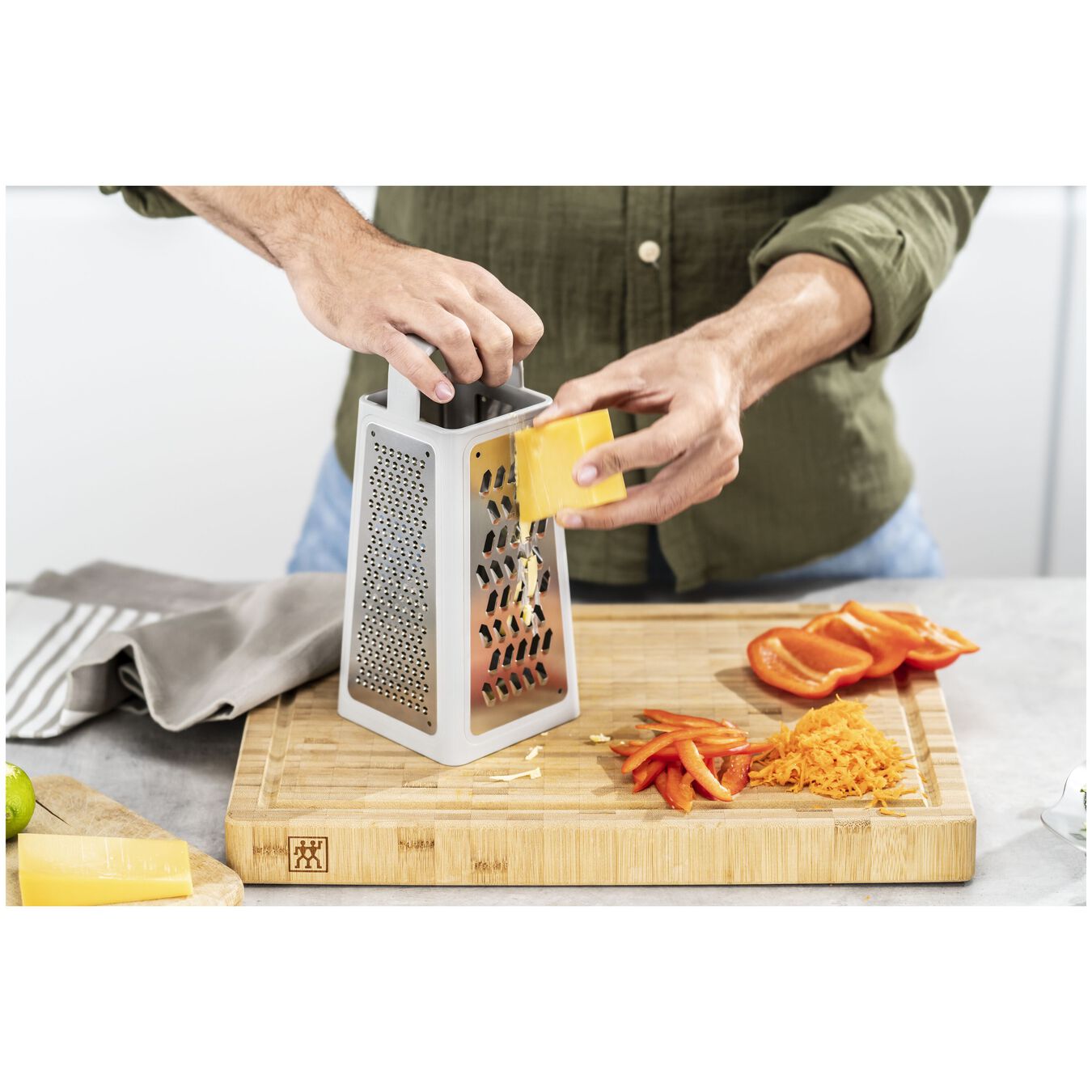 Buy ZWILLING Z-Cut Tower grater | ZWILLING.COM