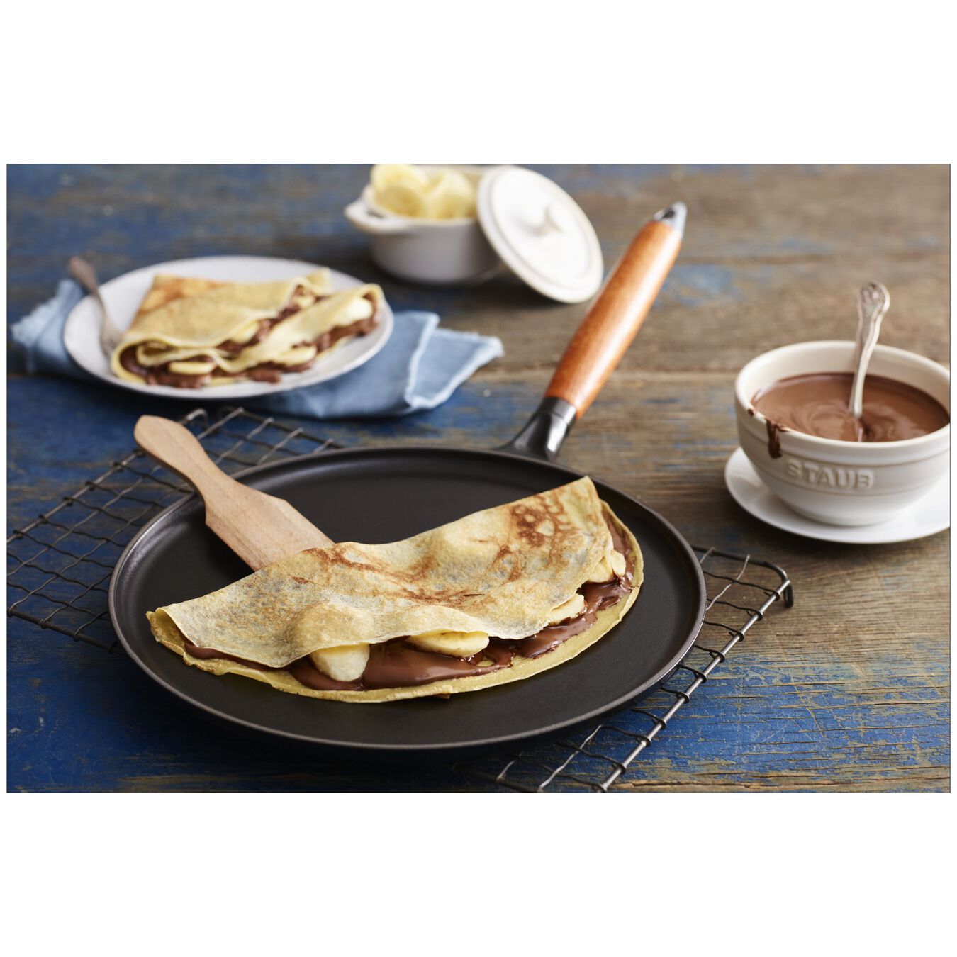Buy Staub Pans Pancake pan with wooden handle | ZWILLING.COM