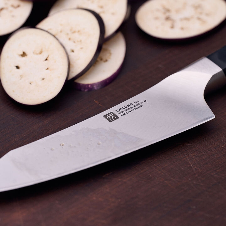 Buy ZWILLING Pro Rocking santoku | ZWILLING.COM
