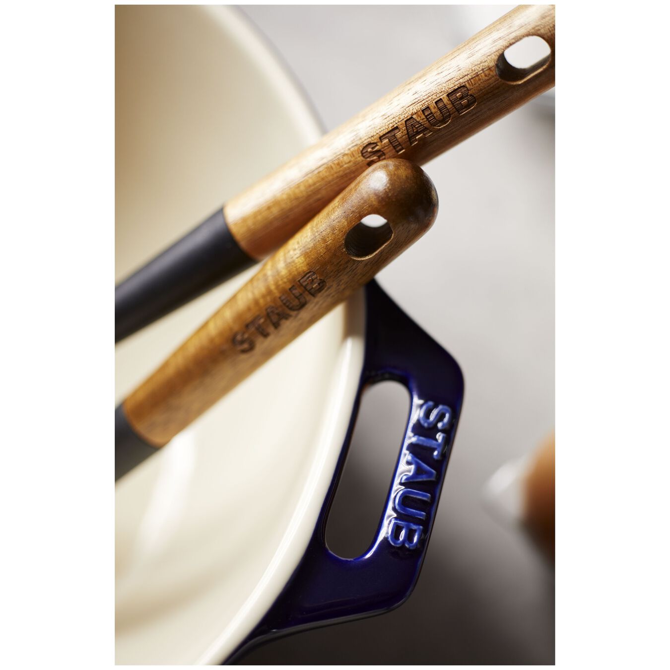 Buy Staub Tools Pastry scraper | ZWILLING.COM