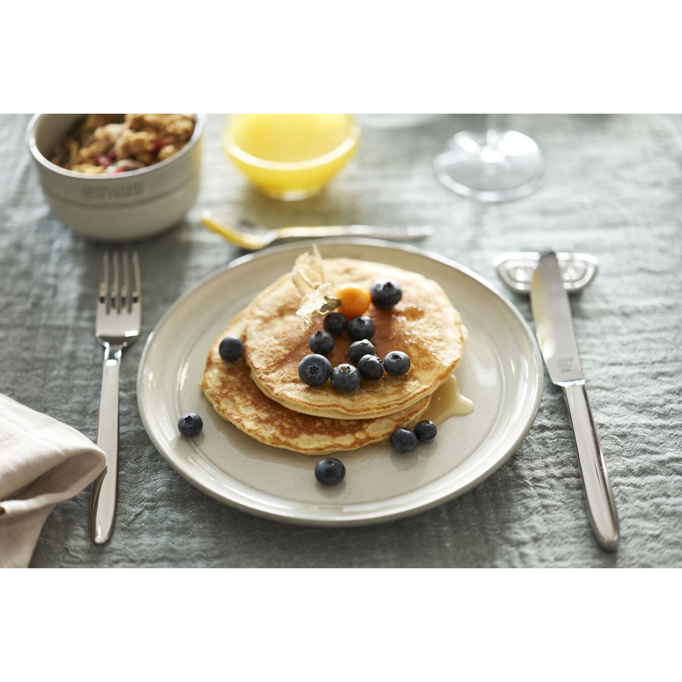 Buy Staub Dining Line Plate flat | ZWILLING.COM