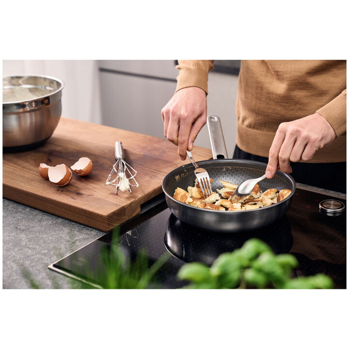 Buy ZWILLING Joy Plus Frying pan | ZWILLING.COM