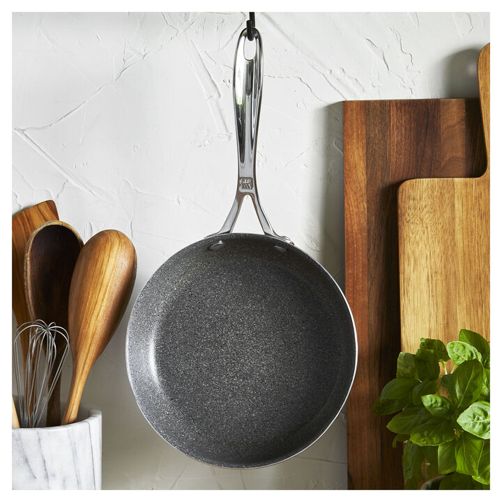 Buy ZWILLING Vitale Frying pan | ZWILLING.COM