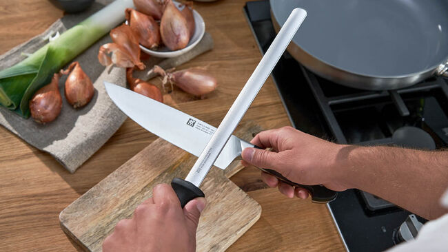 SHARPENING YOUR KNIFE - LEARN HOW IT’S DONE