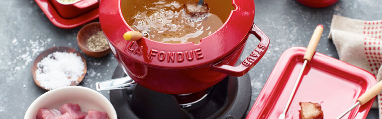 Fondue Sets & Pots