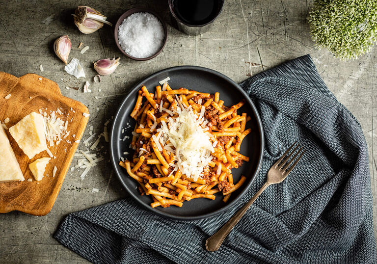 how to cook macaroni bolognese