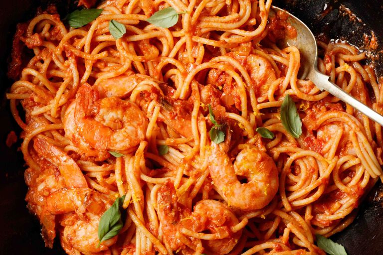 Recipe for a delicious Spicy Shrimp Pasta | ZWILLING.COM