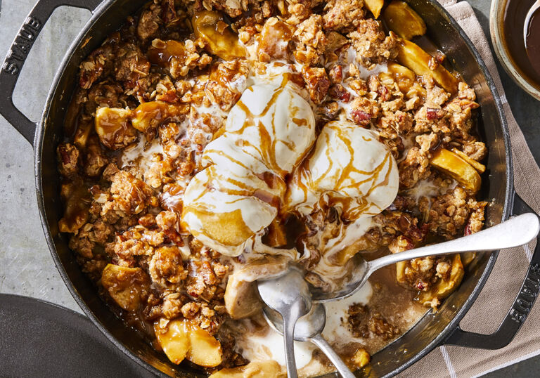 Recipe for a delicious Apple Butterscotch Crisp | ZWILLING.COM