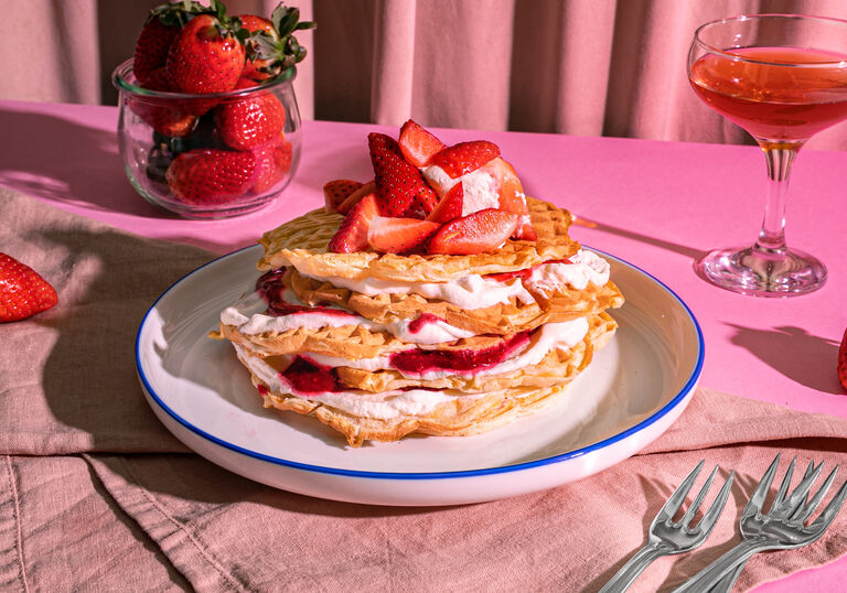 Recipe for a delicious WAFFLE STACK WITH BERRIES | ZWILLING.COM
