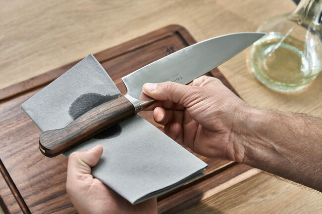 HOW TO CLEAN AND CARE FOR YOUR KNIFE | ZWILLING.COM