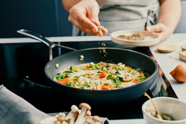 Discover our Demeyere Nonstick Frypans products | ZWILLING.COM