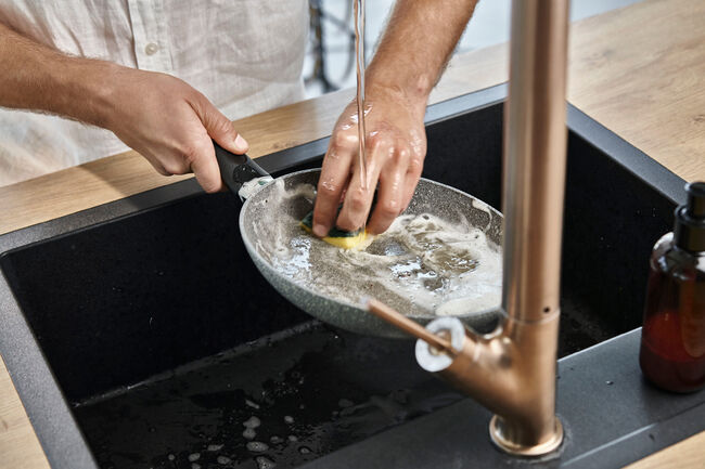 Pan coatings guide | ZWILLING.COM