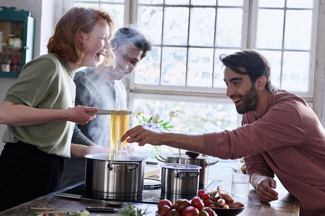 ZWILLING - Traditional brand from Solingen | ZWILLING.COM