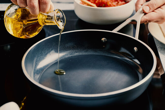 Discover our Demeyere Nonstick Frypans products | ZWILLING.COM