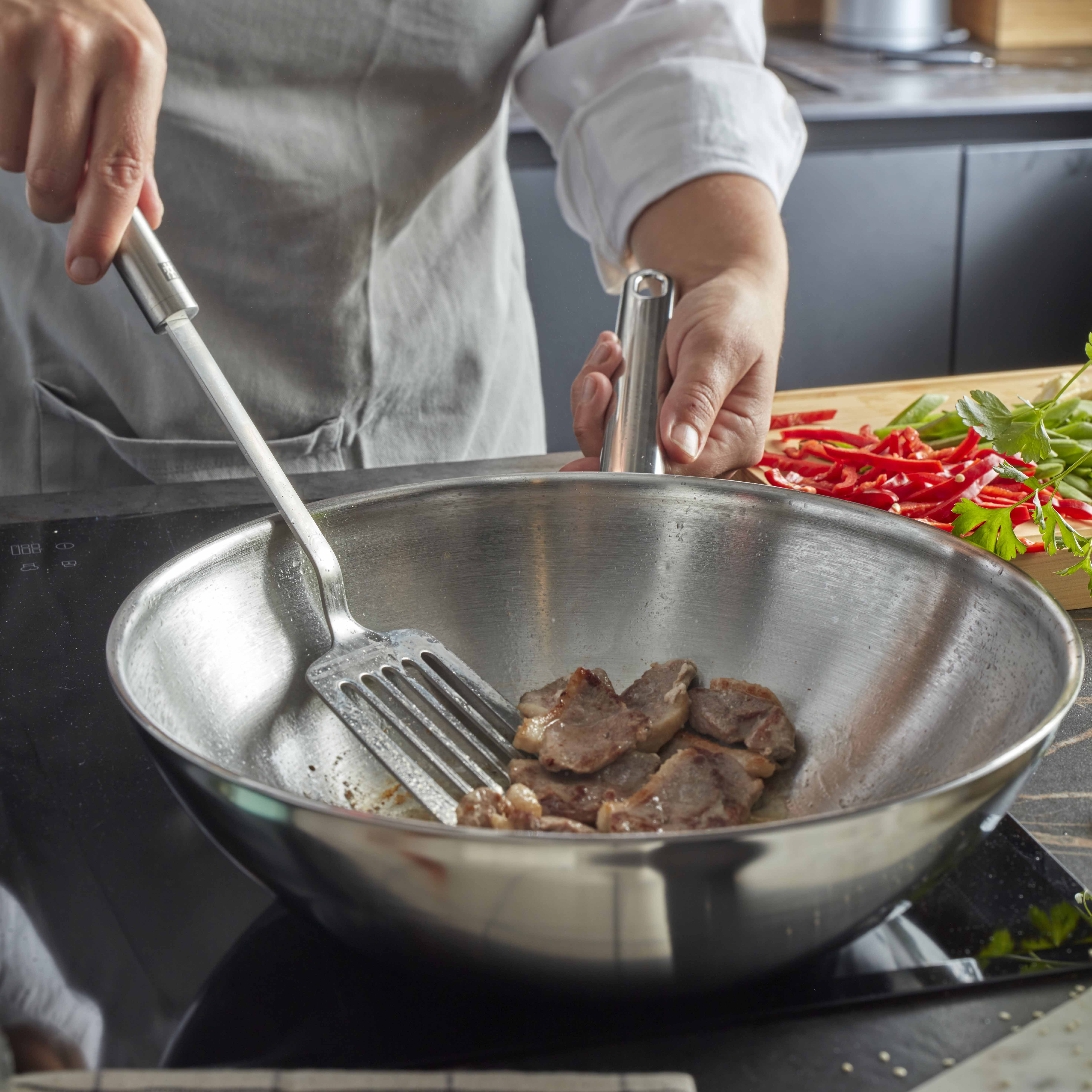 Demeyere Athena 5 Wok vlakke bodem kopen | ZWILLING Group