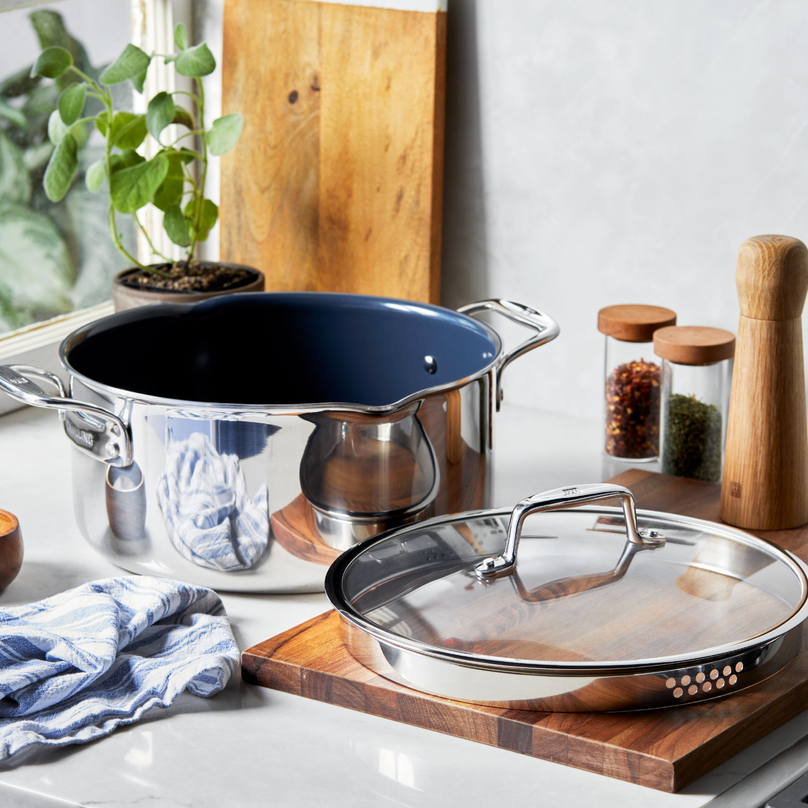 Buy ZWILLING Clad CFX Wok | ZWILLING.COM